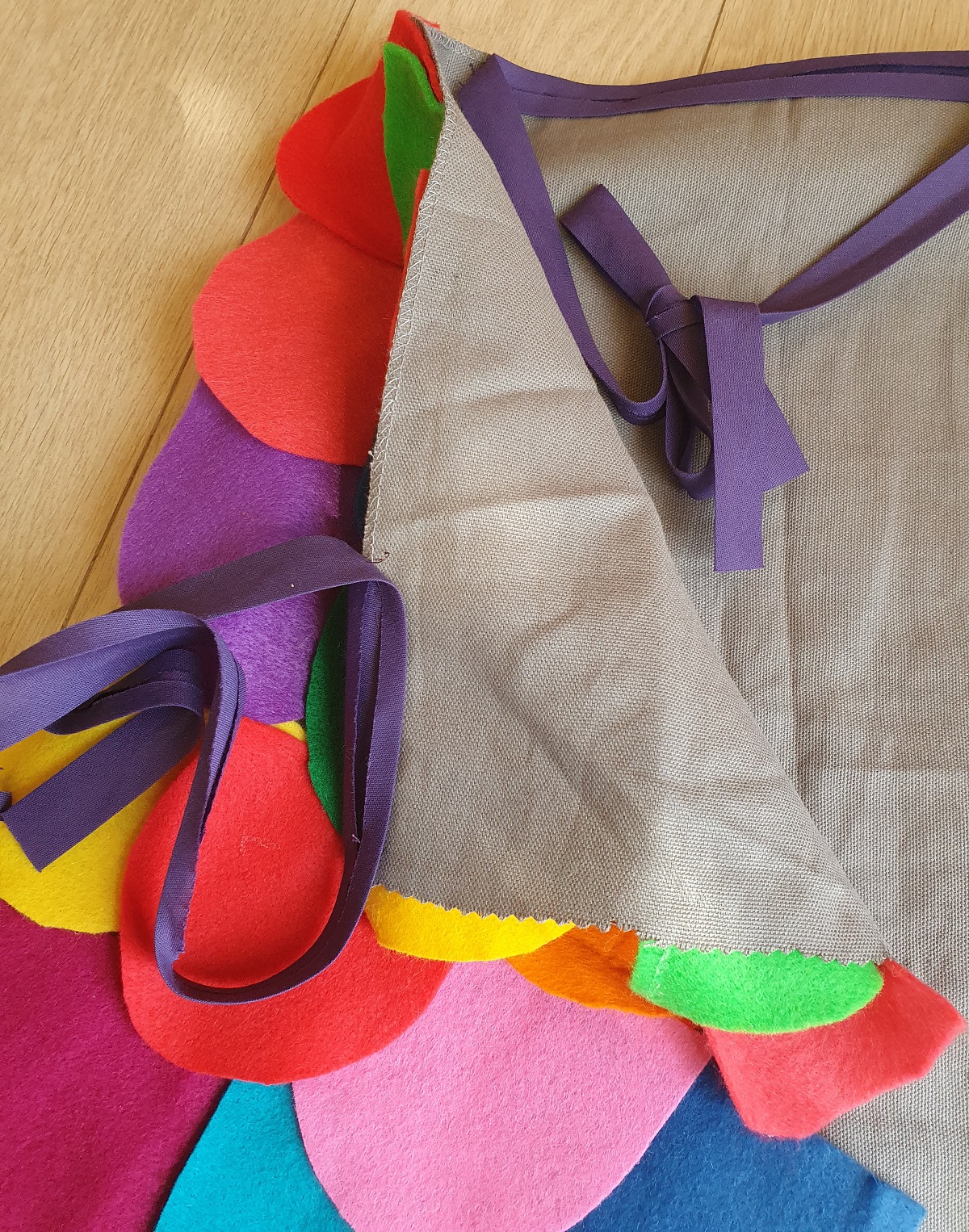 DIY la cape oiseau pour le carnaval – Cécé from Aix